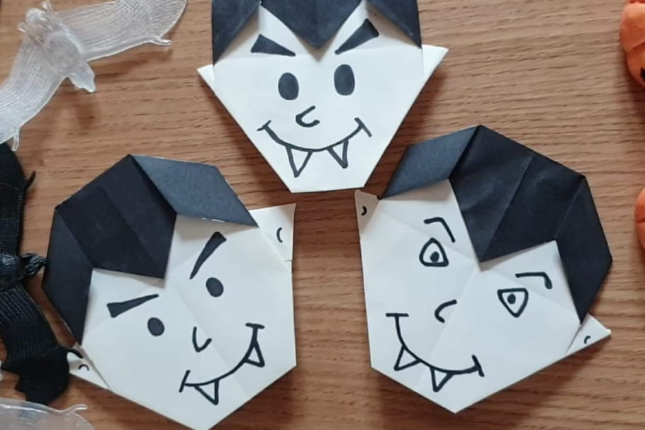 Fabriquez un vampire en origami grâce à notre pliage simple